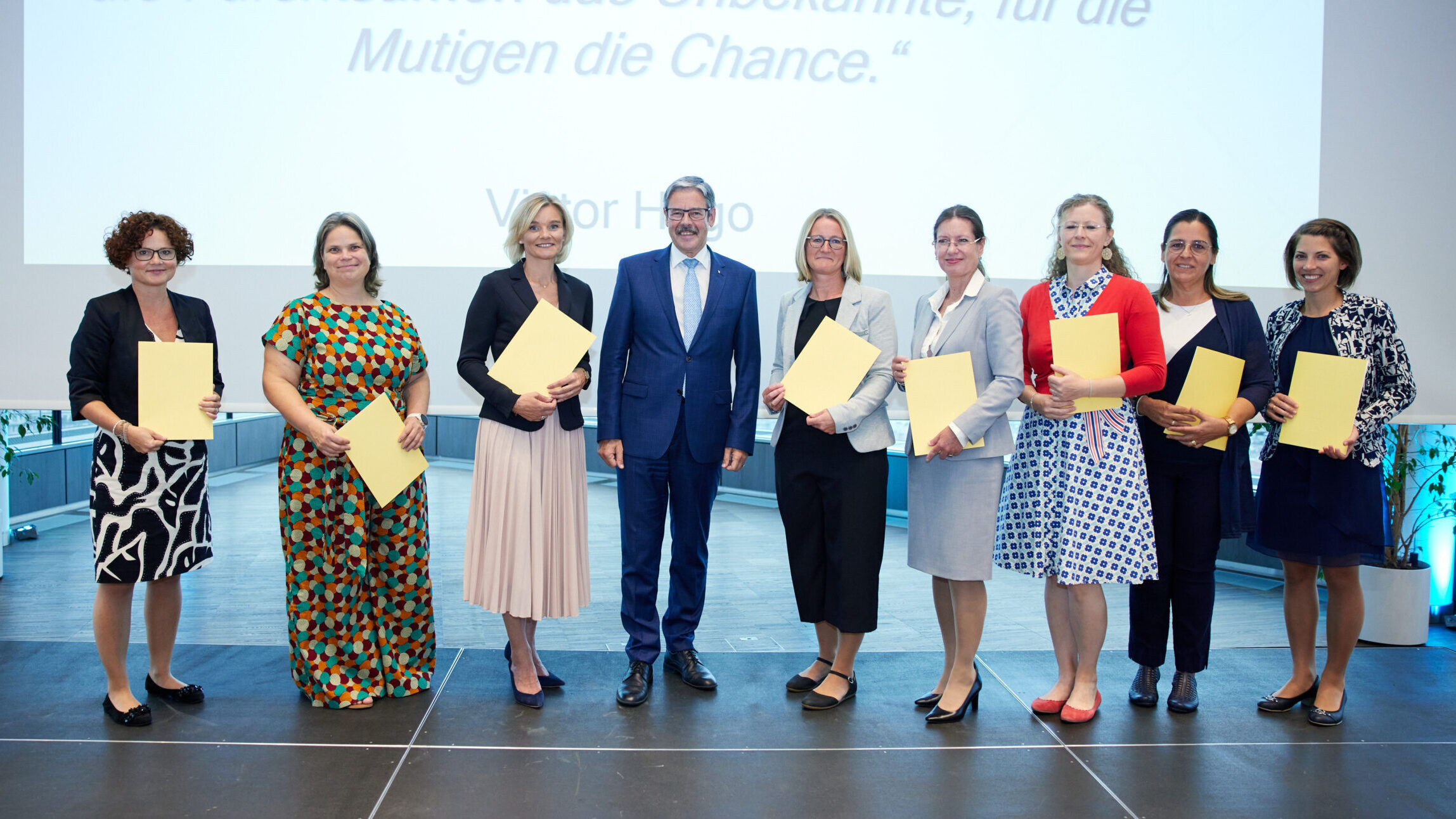 Chancenprogramm 2021 für Funktionärinnen - Raiffeisenzeitung