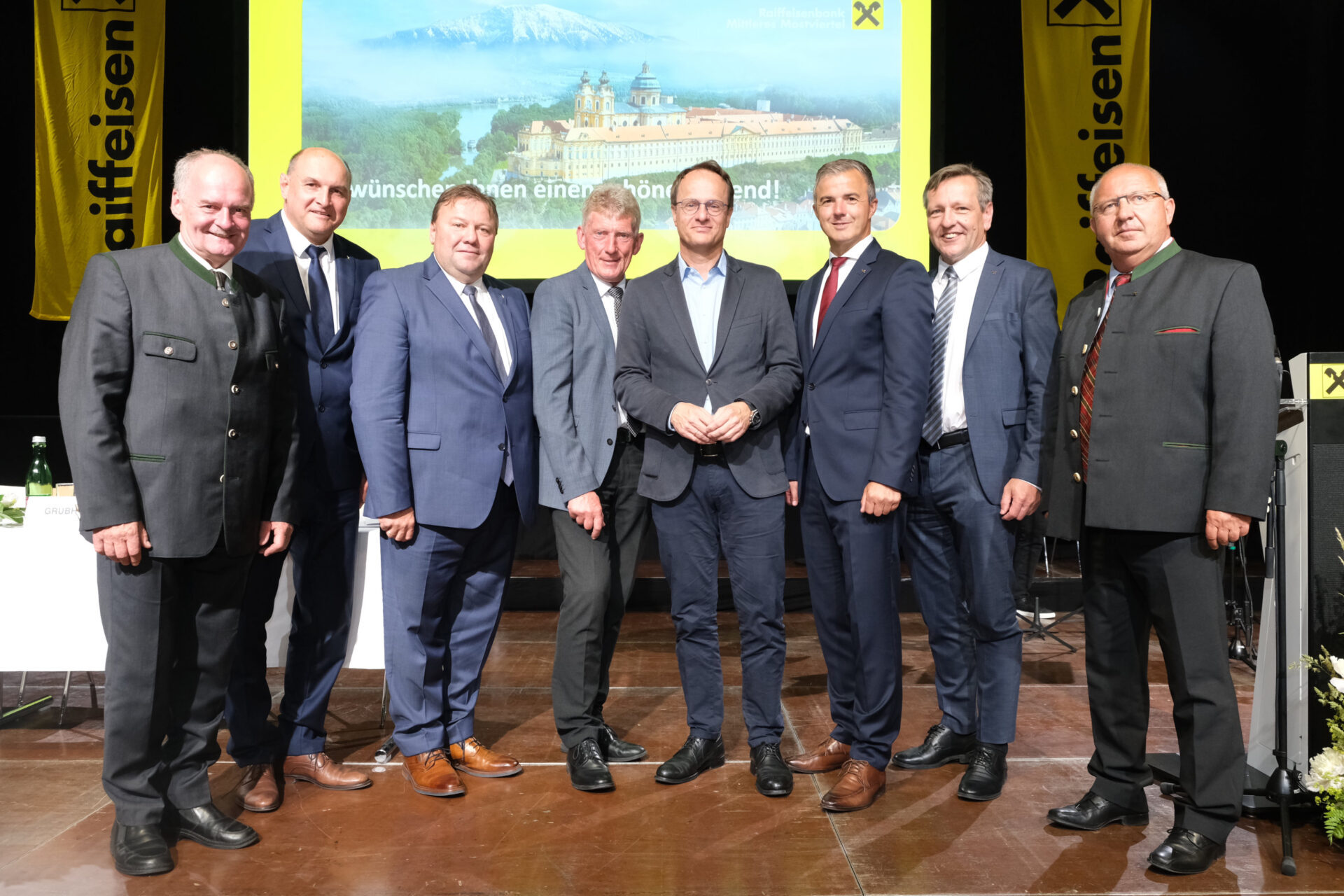 Raiffeisenbank Mittleres Mostviertel legt ein starkes Fundament